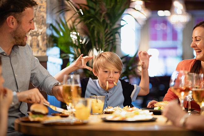 What to Look for in a Family-Friendly Bar and Grill | Dugout Bar & Grill